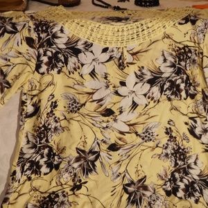 Unique Spectrum | Tops | Unique Spectrum Floral Print Crochet Trim ...
